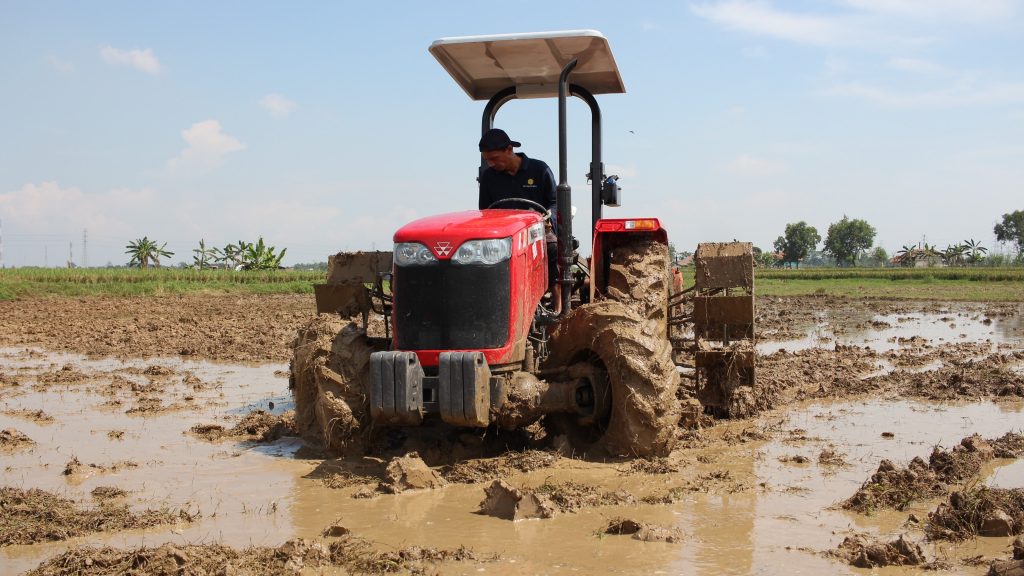 Pilihan Traktor Massey Ferguson dari Traktor Nusantara untuk Kebutuhan ...